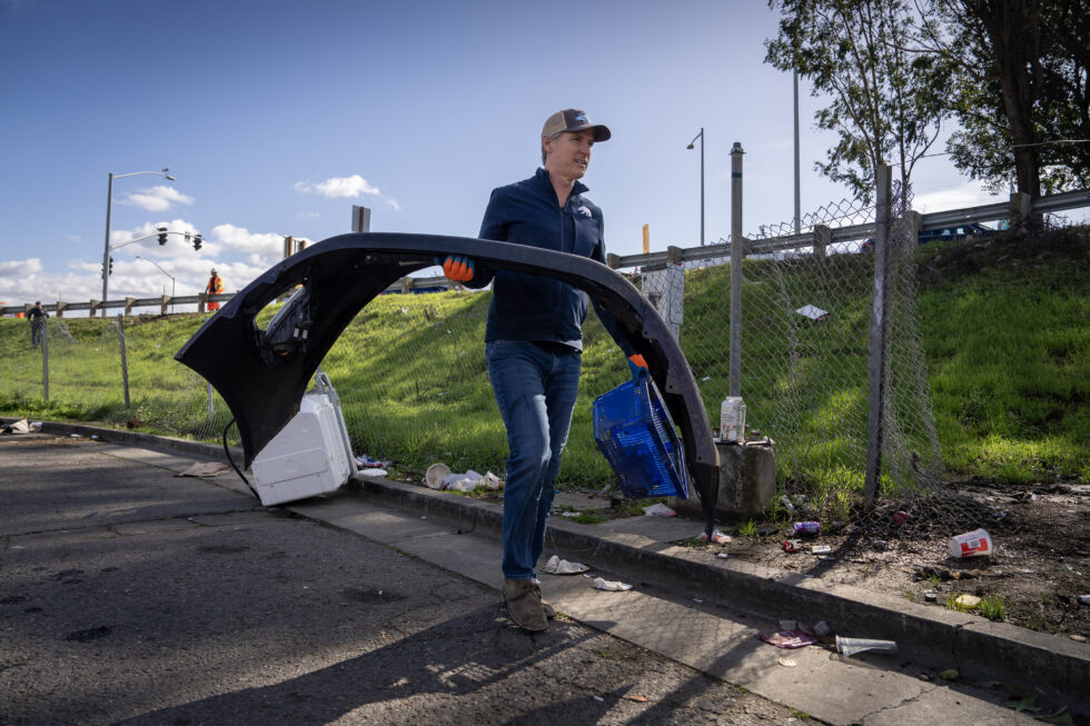 Governor Newsom Joins Crews to Remove Trash and Clean Up California ...